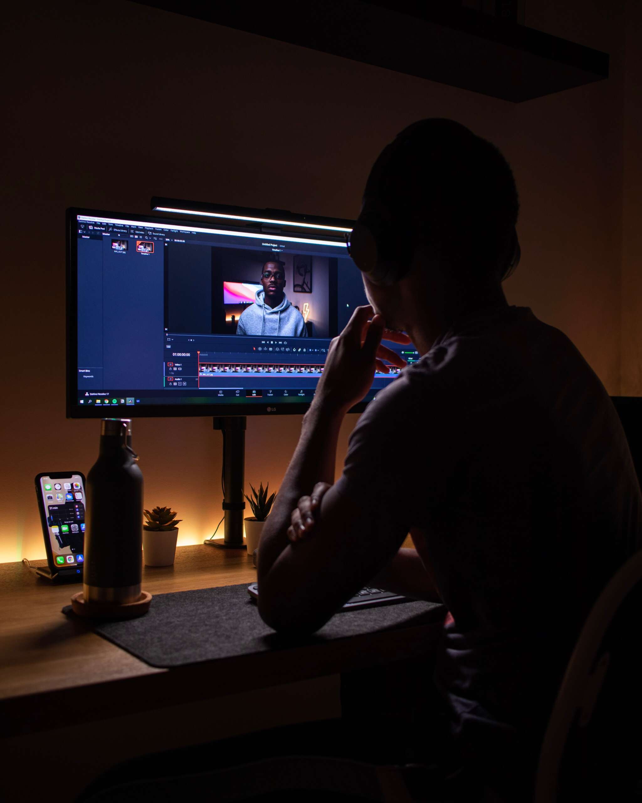 A Guide to choosing Streaming And Content Creation Gear | Tech Bar